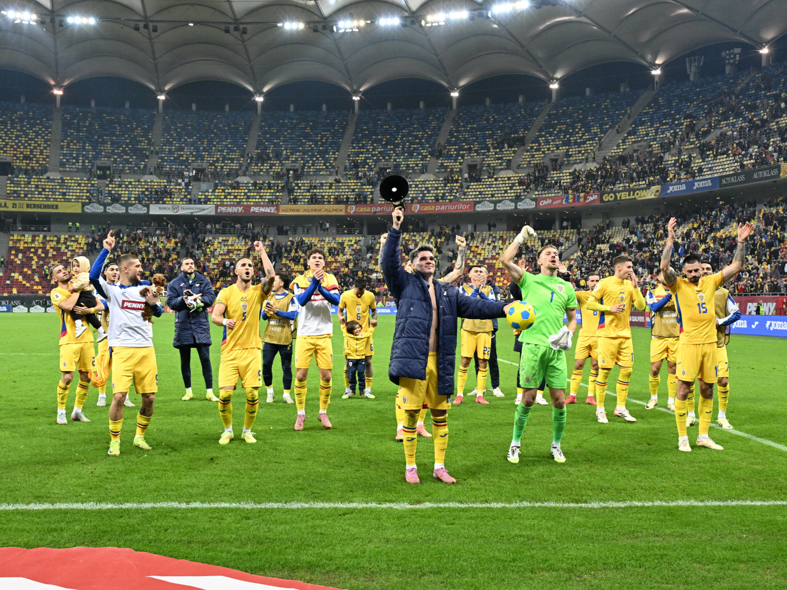 Ce nu s-a văzut la TV după România - Austria 1-0. Ce au făcut ...