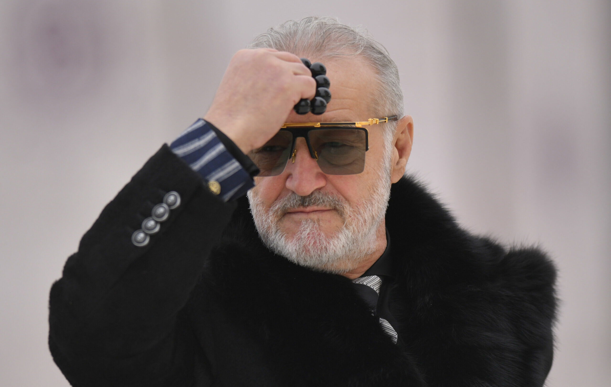 De ce i-a dat „țeapă” Gigi Becali fotbalistului FCSB la nunta în care ...