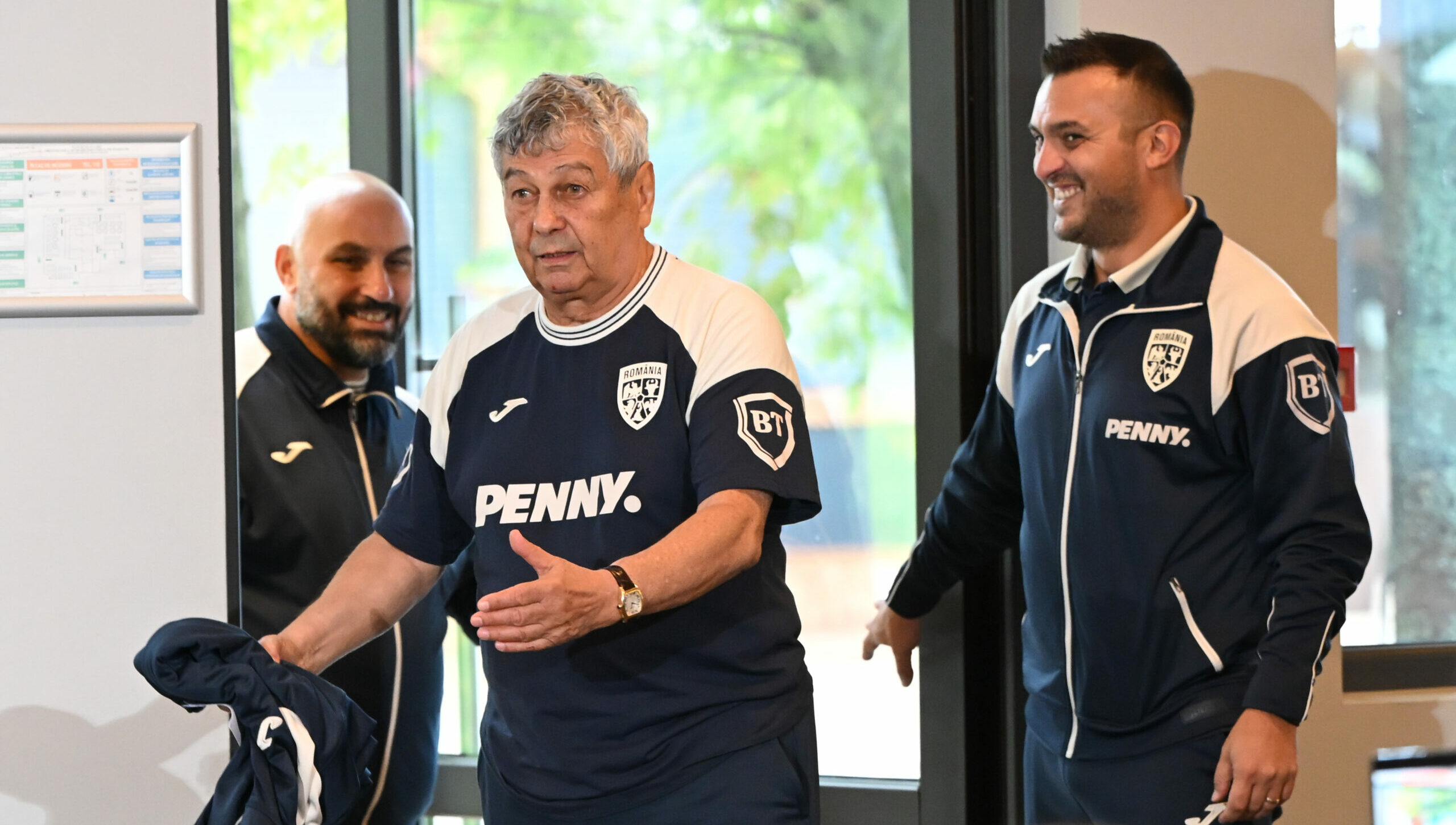 Mircea Lucescu a luat decizia şi a început revoluția la naționala ...