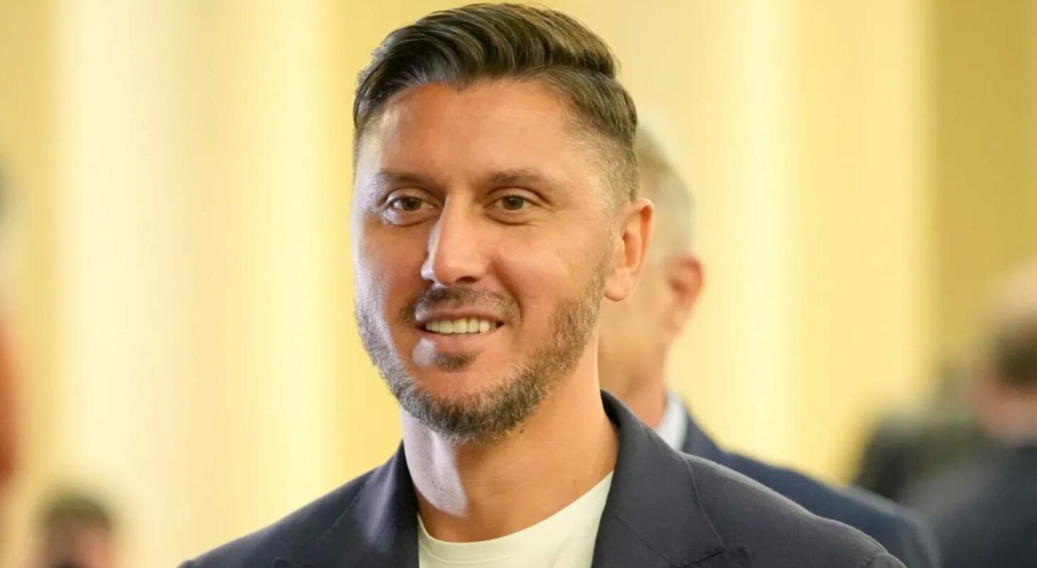 Ca să-l apere pe Zicu, Marica a dat în FRF și în foștii colegi Rădoi și ...