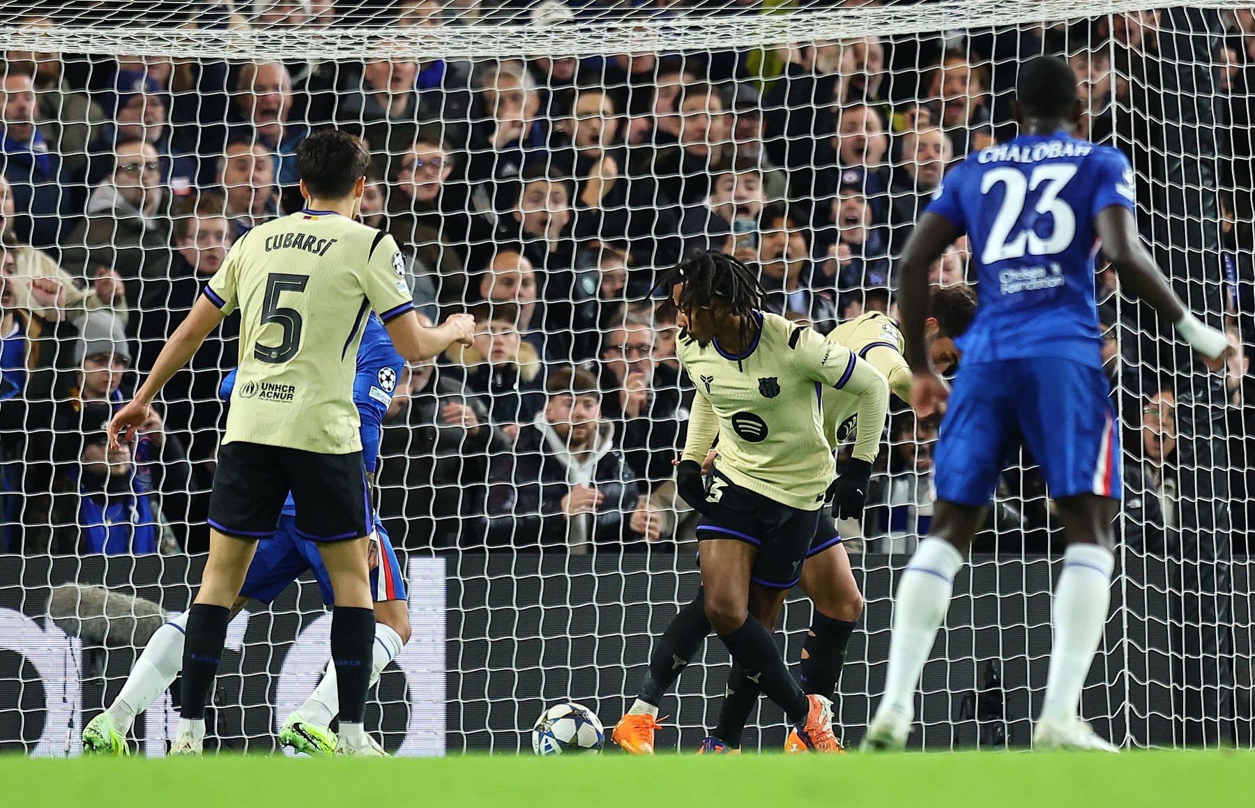 Gafă de cascadorii râsului în Chelsea – Barcelona. Kounde și-a dat autogol și i-a făcut pe ...