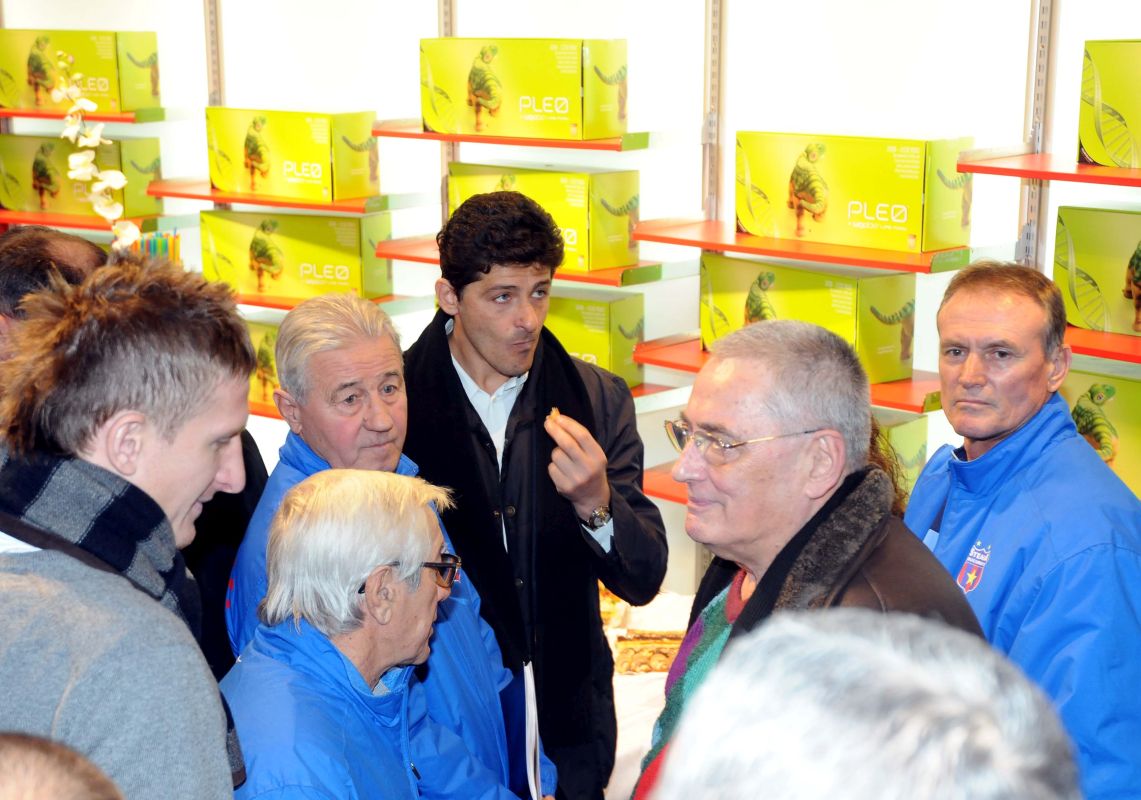 Horia Moculescu era fan Steaua, dar a compus o melodie pentru Craiova ...