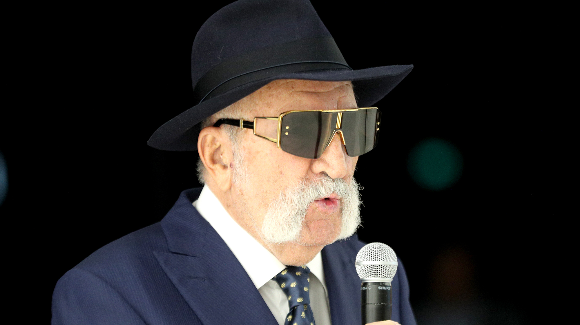 Ion Țiriac a văzut imaginile cu Sabrina Voinea și Camelia Voinea și a ...