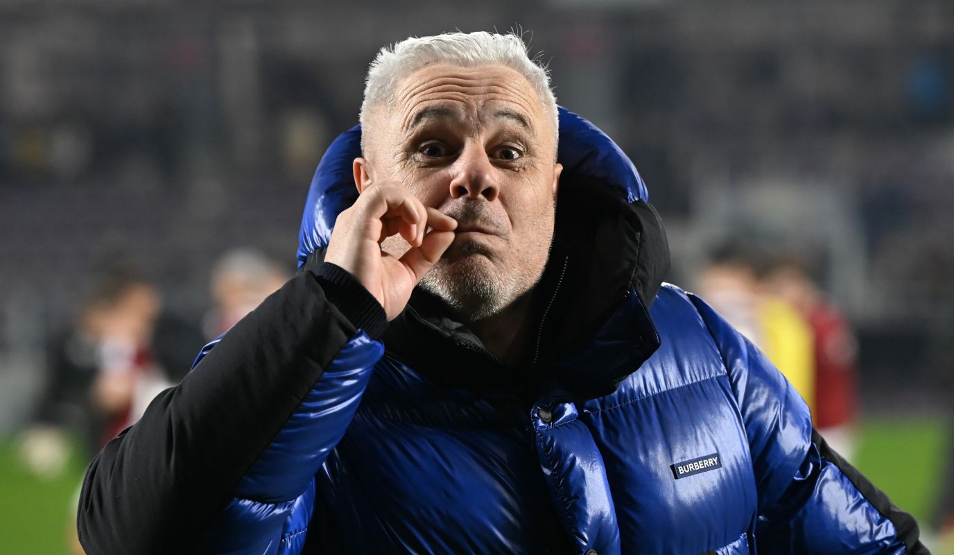 L-a făcut praf pe Marius Șumudică: „Un schizofrenic, un ciudat ...