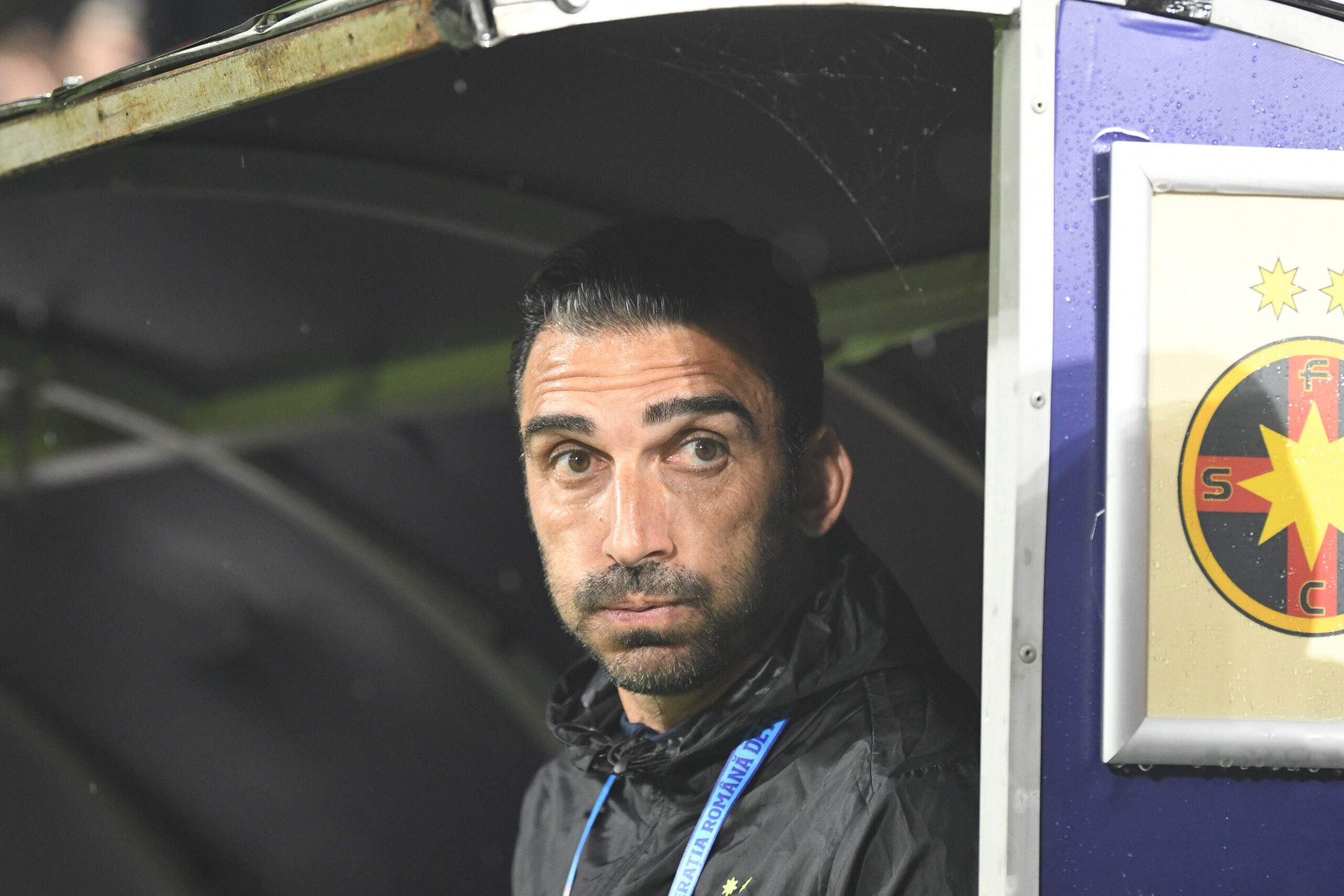 Elias, tu câtă rușine mai poți să înduri? În formula sictirului față de ...