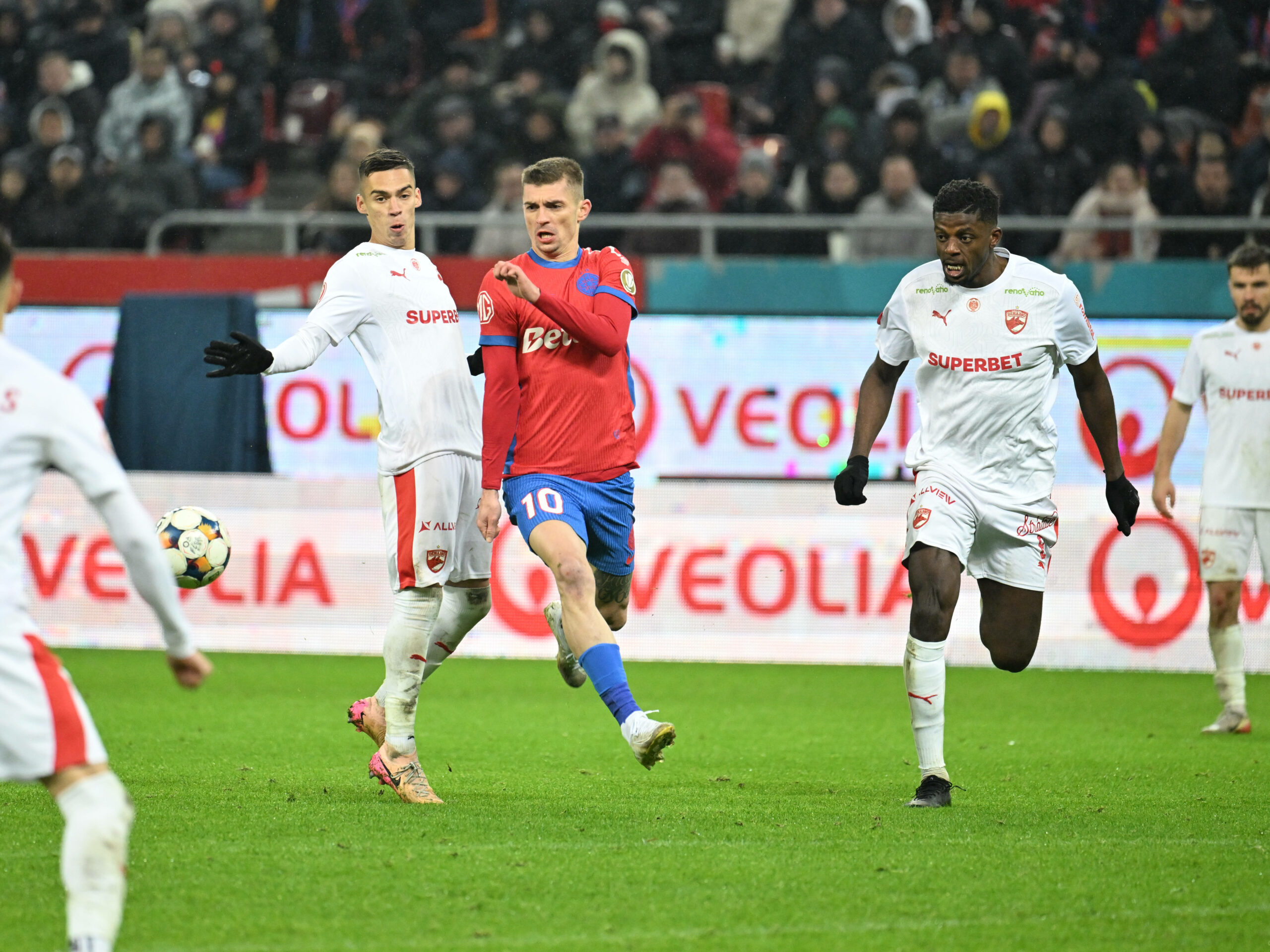 Matematica sărăciei din FCSB - Dinamo 0-0: de ce am avut poate cel mai ...