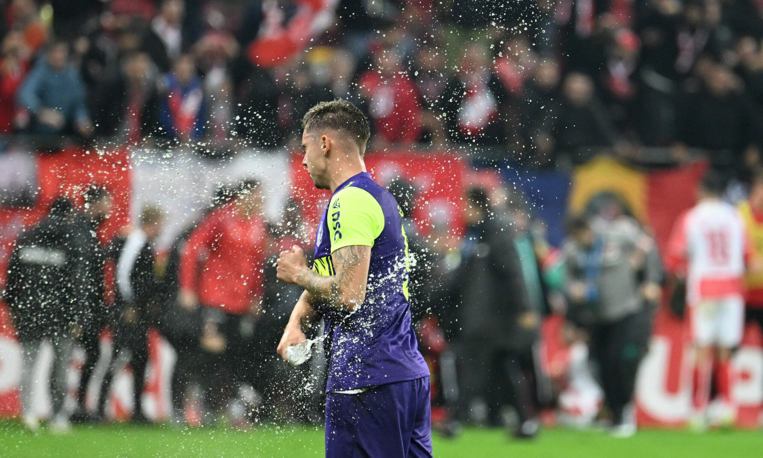 Transferul istoric al lui Louis Munteanu e din nou în centrul atenției. Reacția britanicilor ...