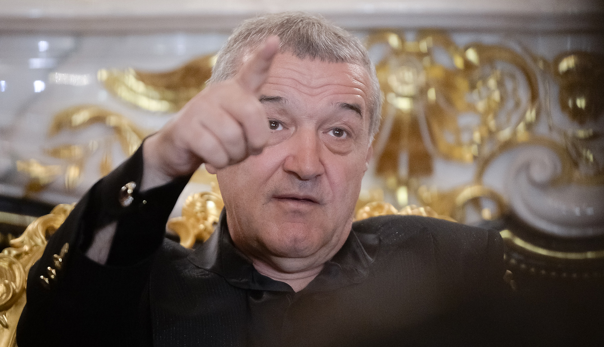 Gigi Becali a luat prima decizie șoc după ședința de la Berceni ...
