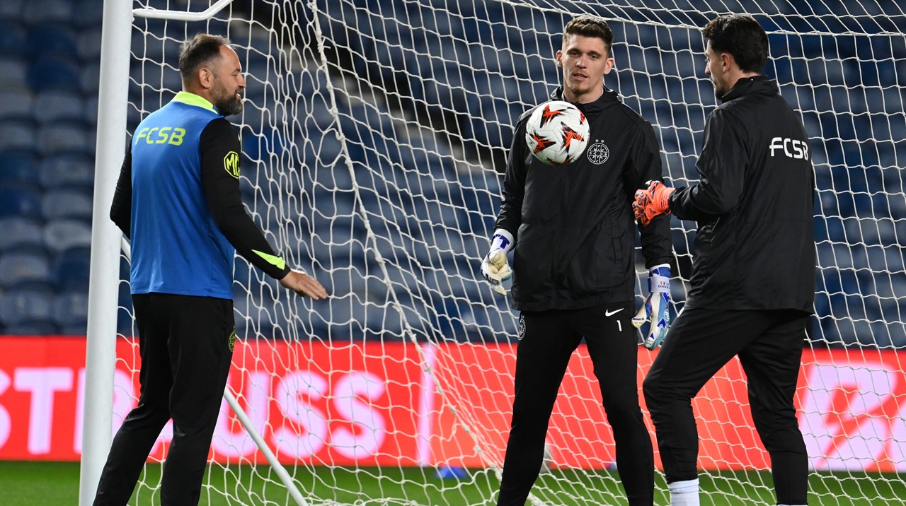 Nimeni, nimic. „Messi al portarilor” a dat-o în judecată pe FCSB și ...