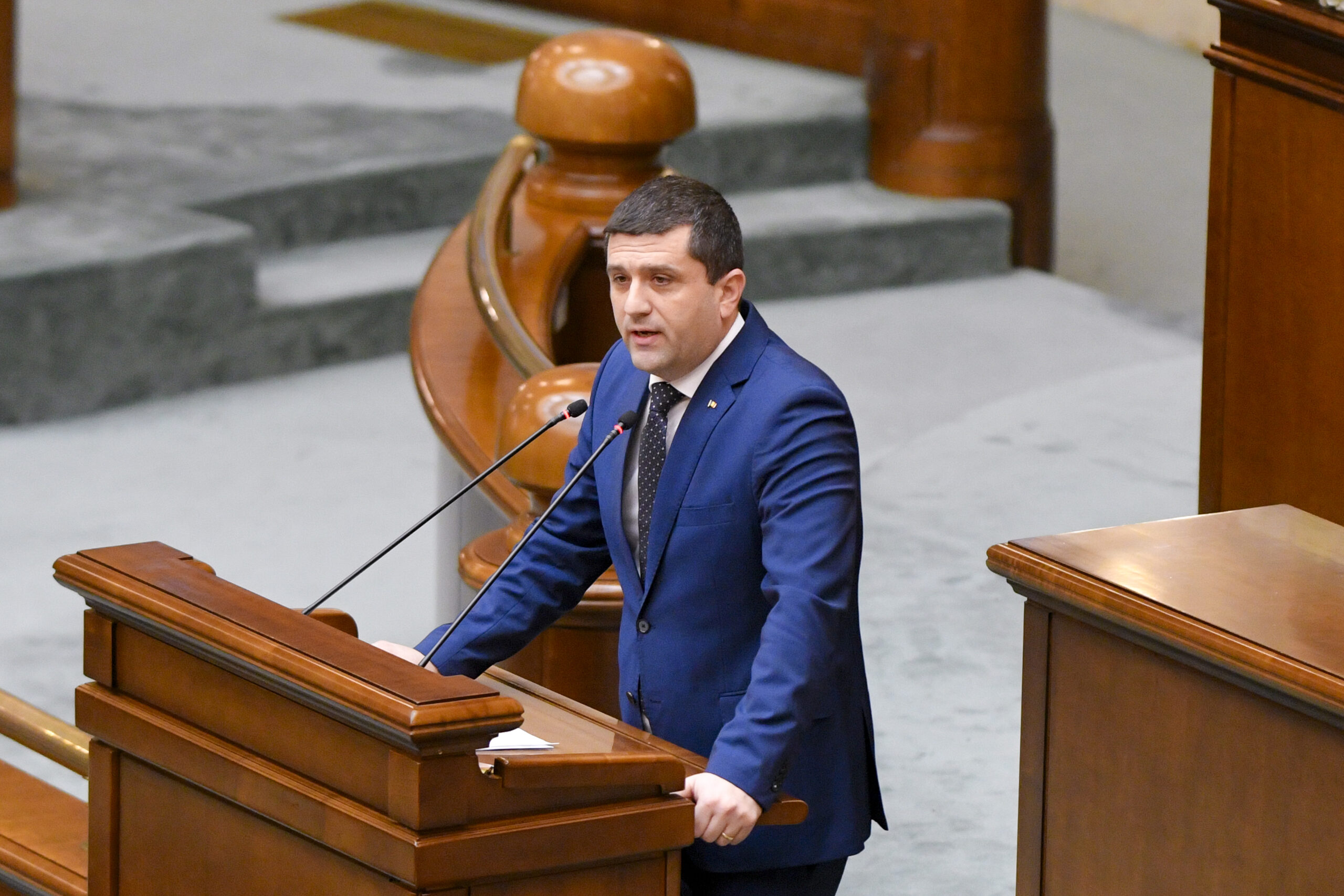 Radu Miruță taie 12.000.000 de euro de la Steaua București! Ipoteza ...