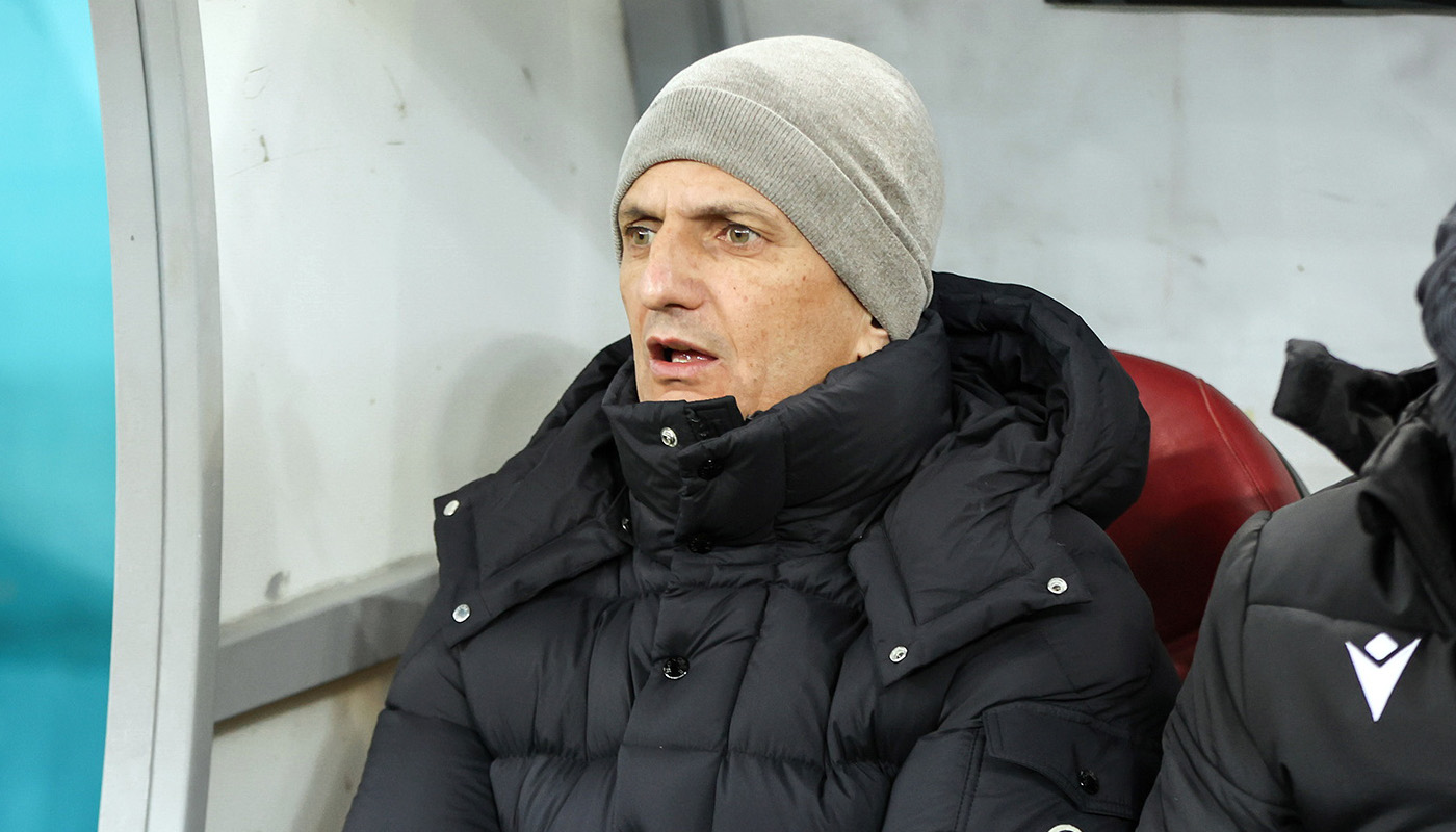 Răzvan Lucescu are Grecia la picioare după ce s-a calificat triumfal în ...