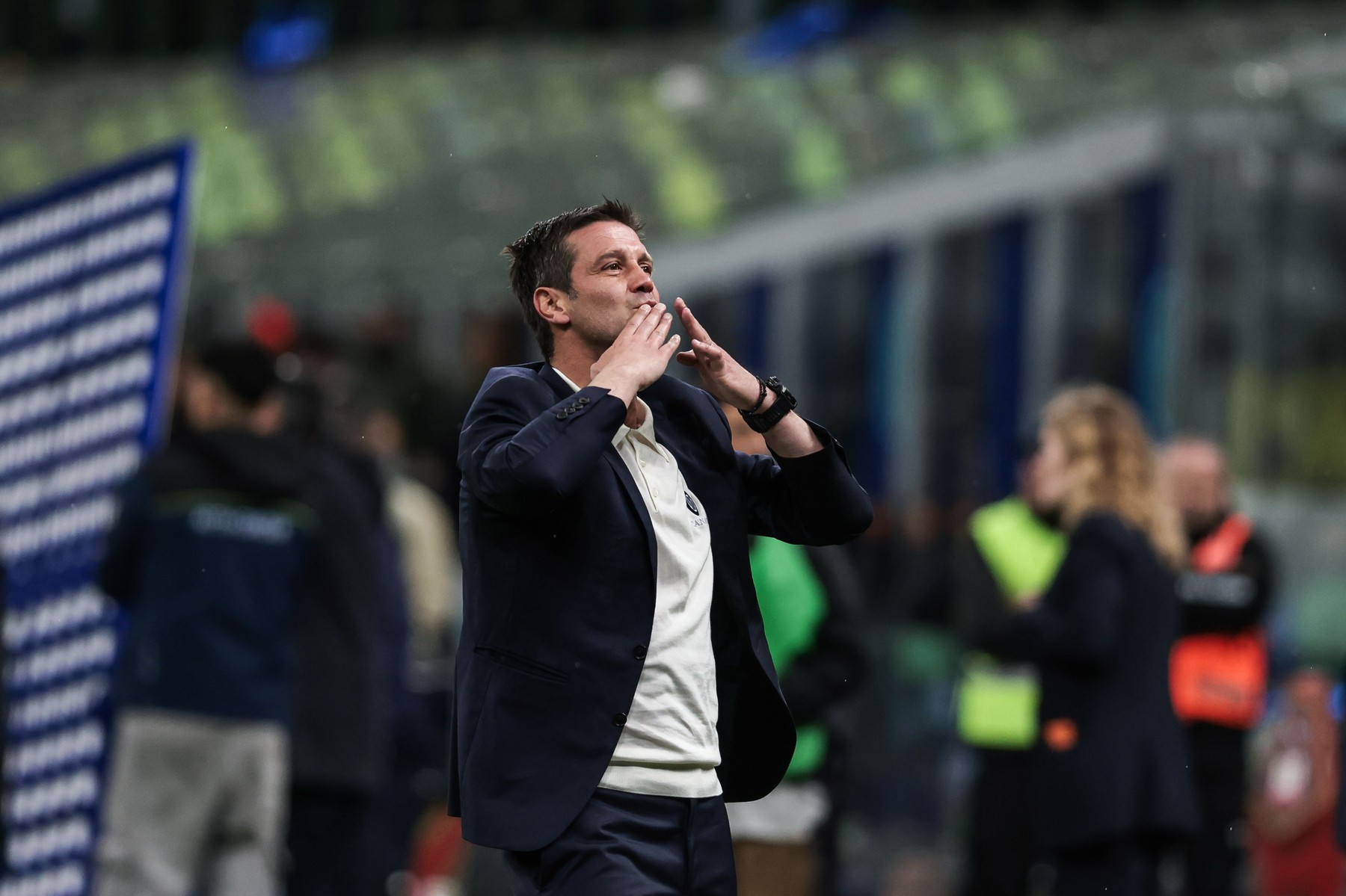 Ce a postat Inter despre Chivu: „Fotografia pe care o poți auzi”