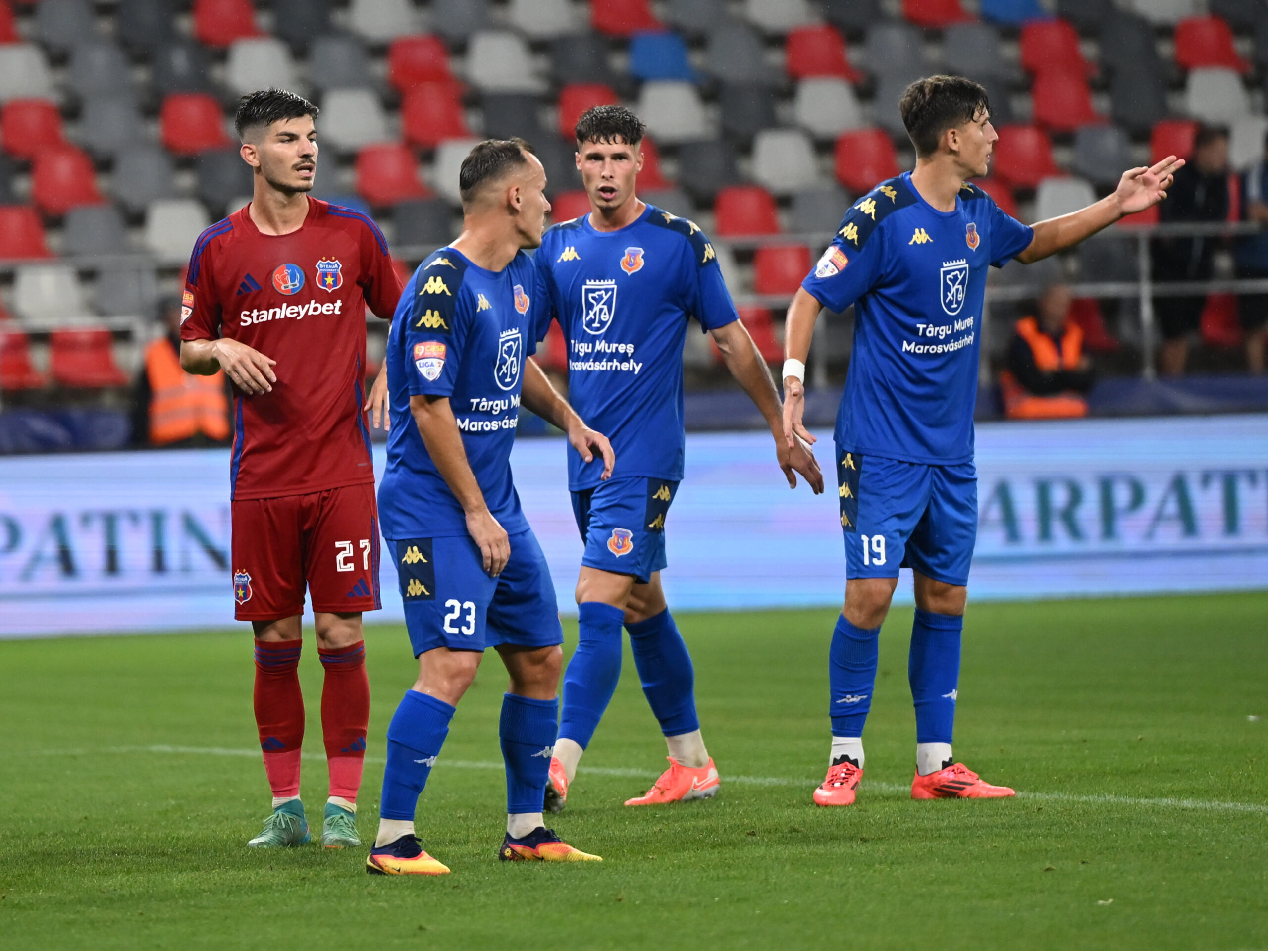 Fostul jucător al lui Gică Hagi semnează contractul, iar fotbalistul ...